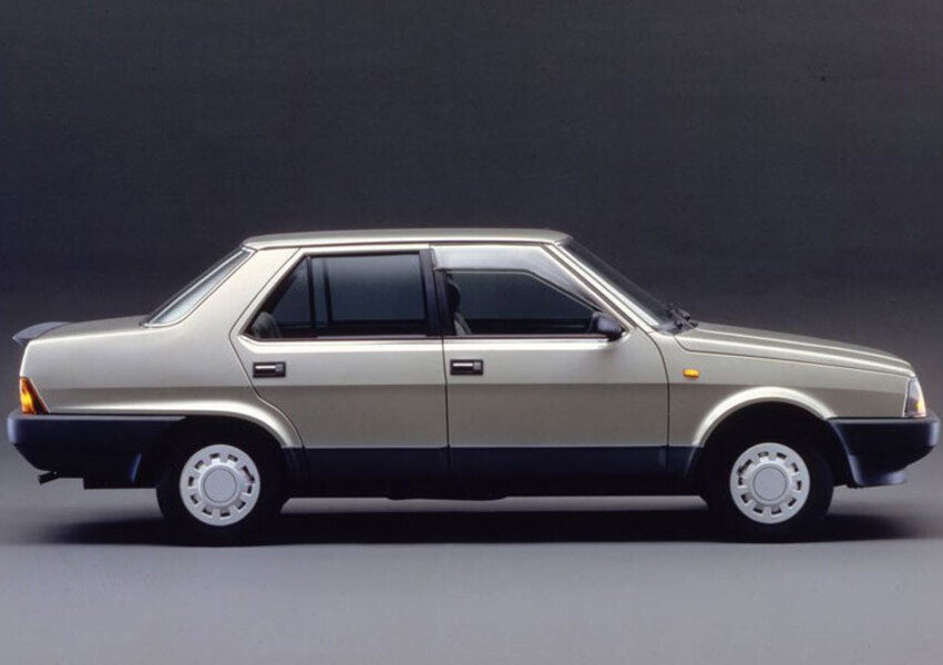 Fiat Regata 70 Mare (02/1989 - 02/1990): prezzo e scheda tecnica ...