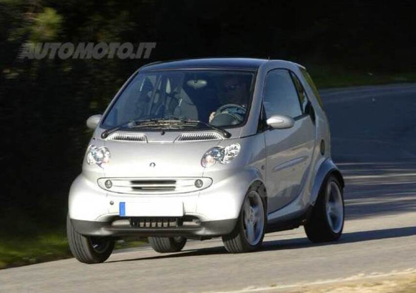 smart fortwo 700 coupé passion (45 kW) (01/2004 - 10/2007): prezzo e ...