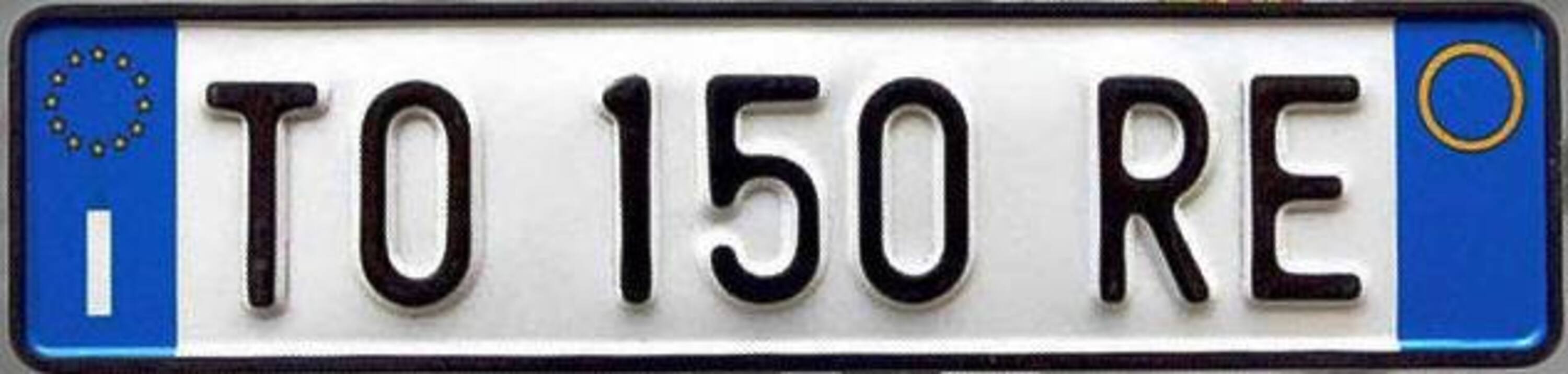 Verifica targa: come risalire al proprietario della targa auto con la ...