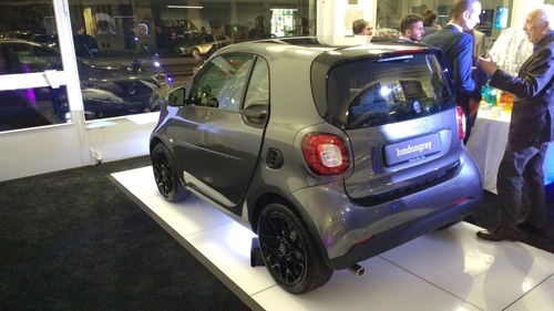 Smart presenta 6 special edition per il 20° anniversario [Video] - News ...