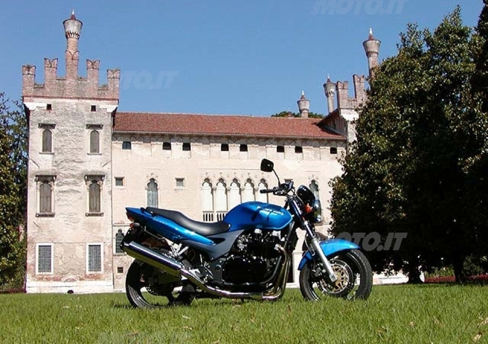 Prova KAWASAKI ZR-7 - Prove - Moto.it
