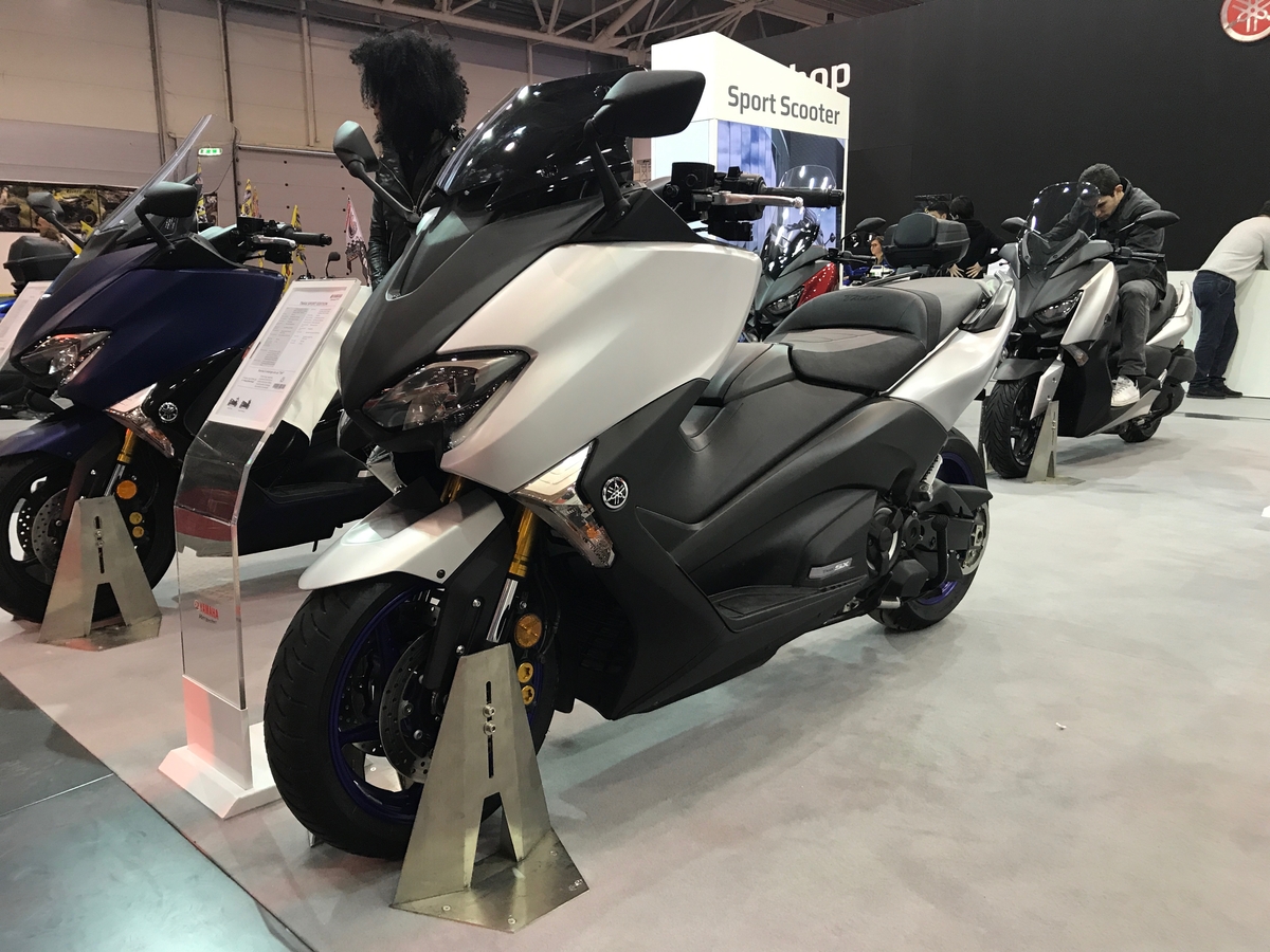 Nuovo Yamaha TMAX SX Sport Edition - News - Moto.it