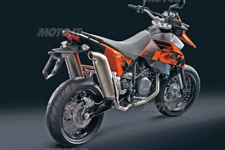 Prova KTM 690 SM Base e Prestige - Prove - Moto.it