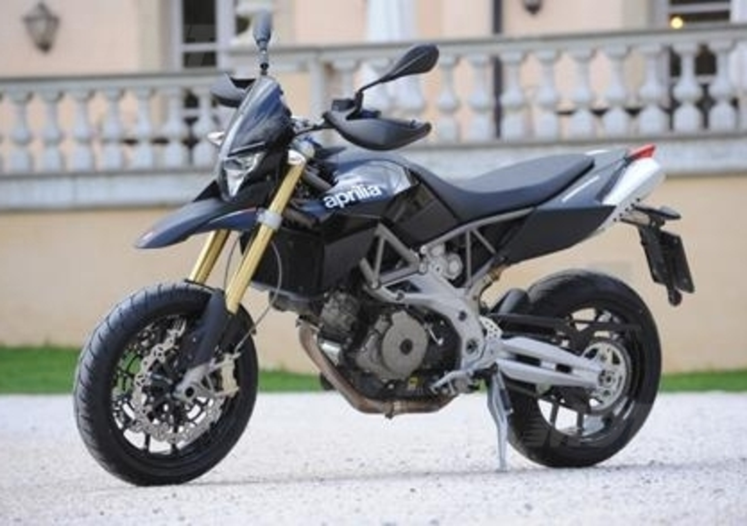 La Dorsoduro Factory arriva all'Eicma - News - Moto.it