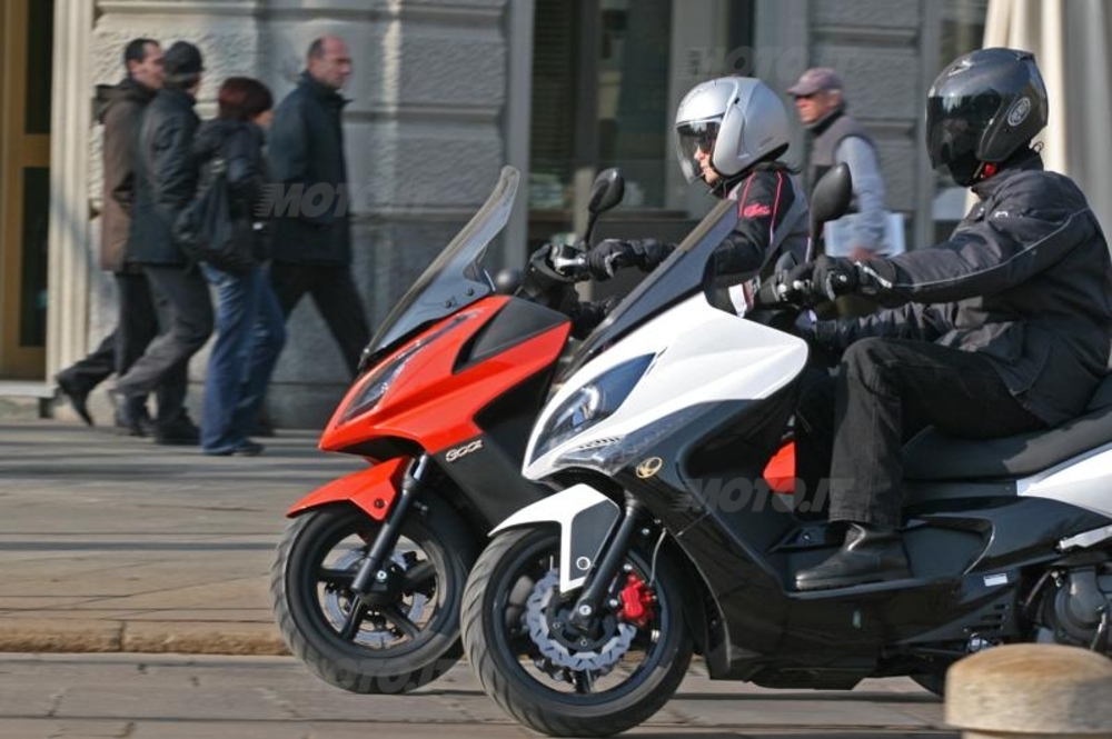 Prova Kymco Downtown 300i e Xciting R 300i - Prove - Moto.it