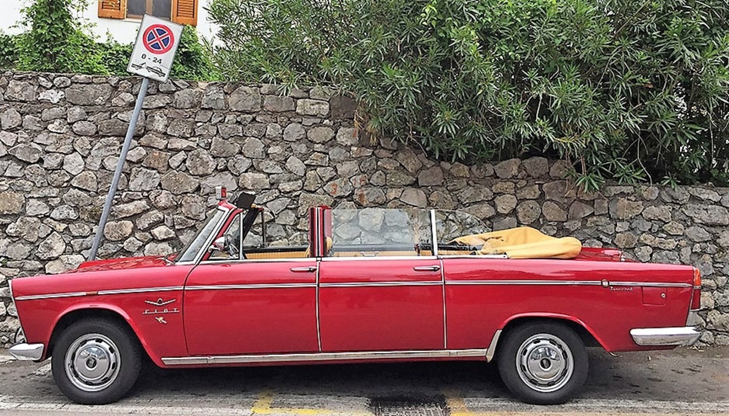 Spiaggine di oggi e del passato, a Capri - News - Automoto.it
