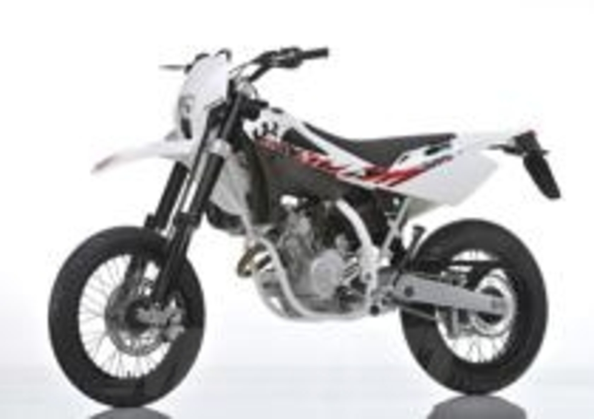 Le nuove Husqvarna 125 quattro tempi TE 125 ed SMS4 - News - Moto.it