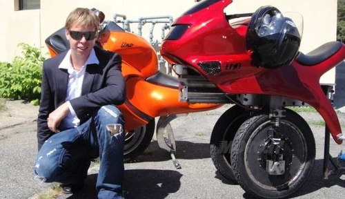 Uno, il diciclo elettrico di Ben Gulak - News - Moto.it