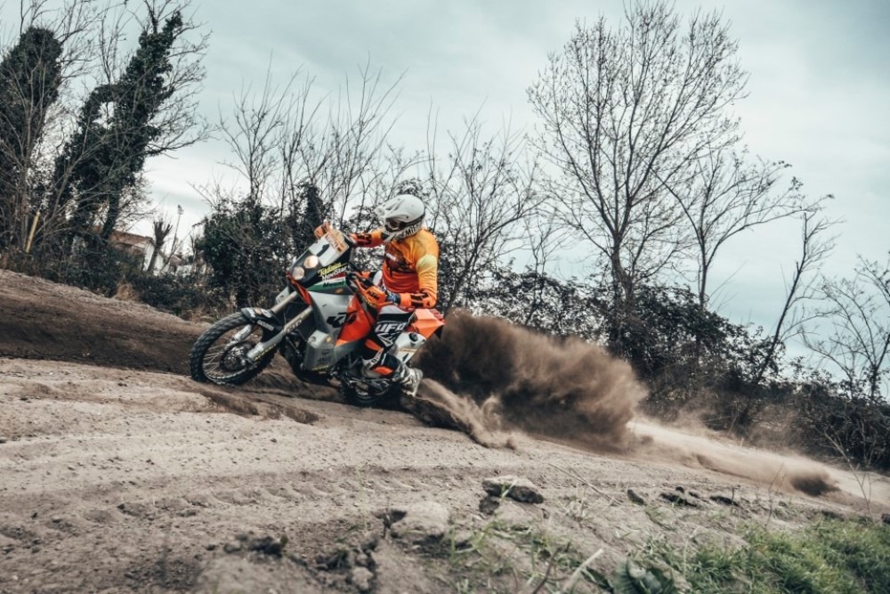 La KTM LC8 950 Rally di Fabrizio e Gioele Meoni - News - Moto.it