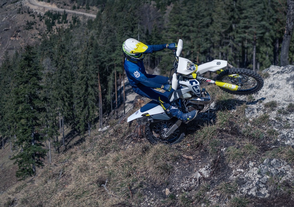 Husqvarna TE 150i (2020), prezzo e scheda tecnica - Moto.it