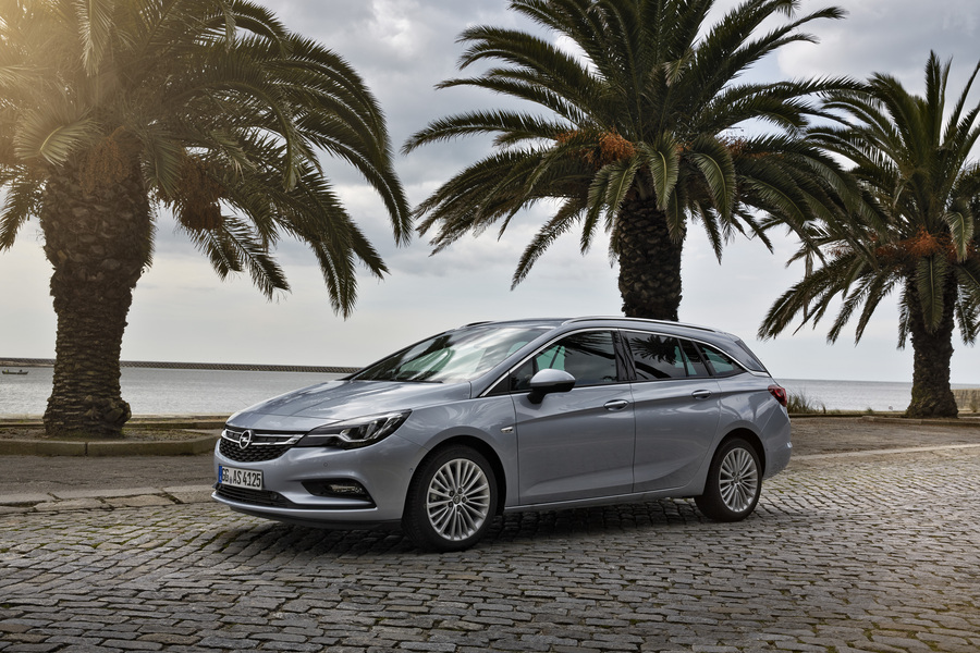 Opel Astra Station Wagon - Catalogo e listino prezzi Opel Astra Station ...
