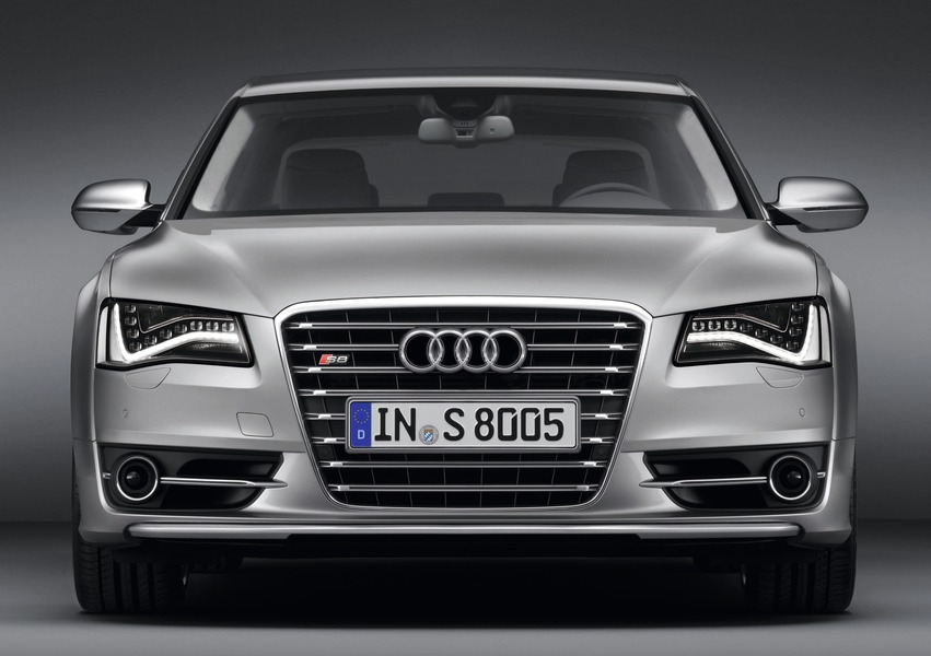 Audi S8 4.0 TFSI quattro tiptronic plus (12/2015 - 10/2017): prezzo e ...