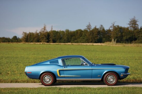Ford Mustang 428 Cobra Jet "Police interceptor" - News - Automoto.it