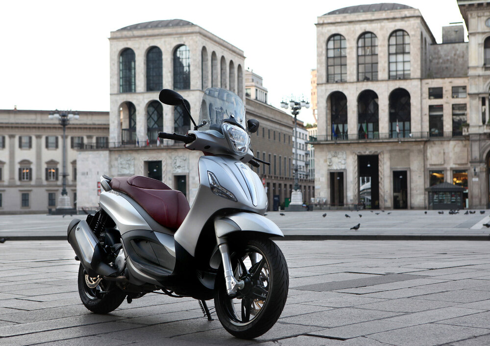 Piaggio Beverly 350 S ABS (2019 - 20), prezzo e scheda tecnica - Moto.it