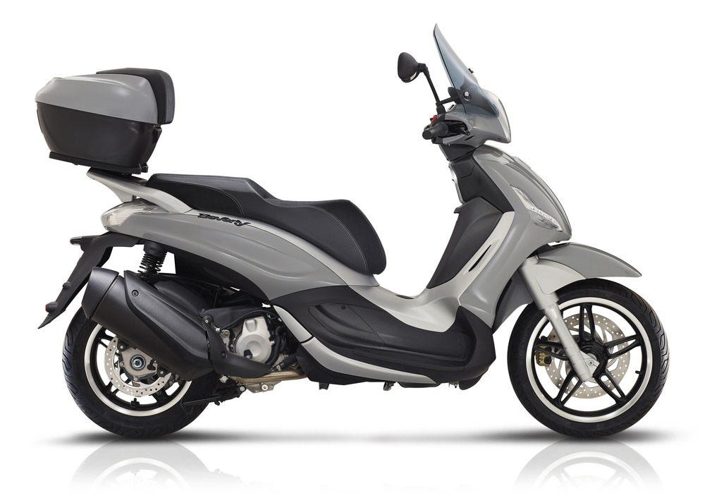 Piaggio Beverly 350 Tourer (2020), prezzo e scheda tecnica - Moto.it
