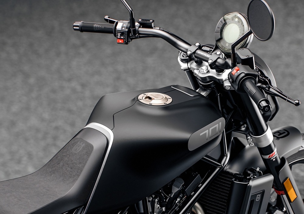 Husqvarna Svartpilen 701 (2020), prezzo e scheda tecnica - Moto.it