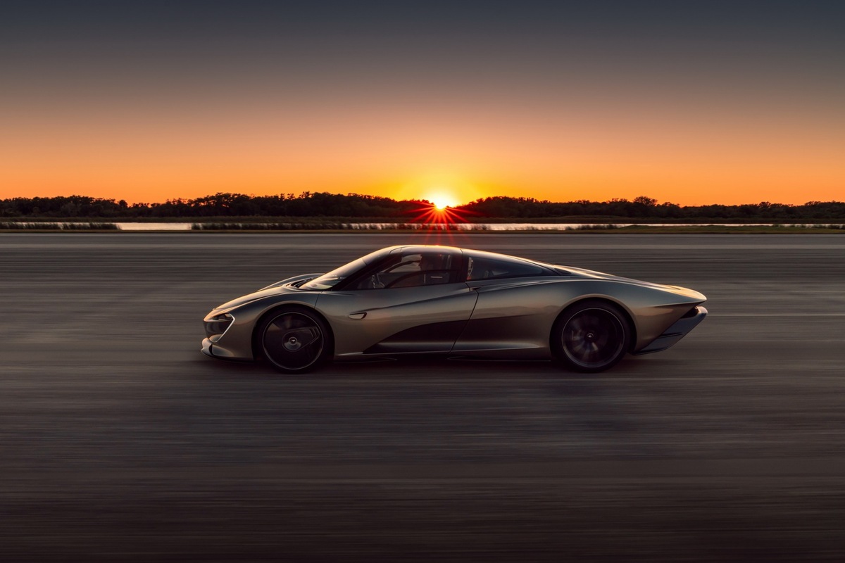 McLaren Speedtail: supercar ibrida da 403 km/h - News - Automoto.it