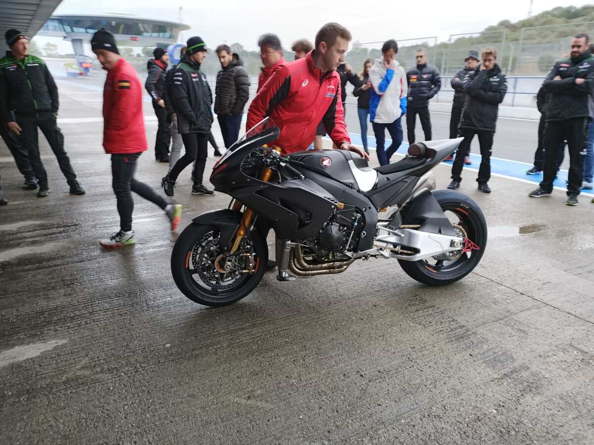 Test SBK. Debutto bagnato per la nuova Honda - Superbike - Moto.it