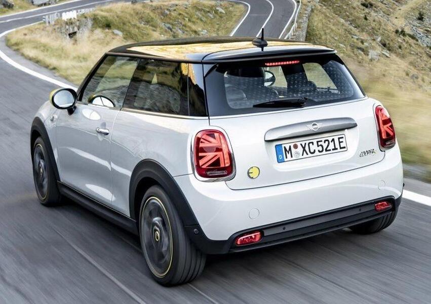 MINI Mini Cooper SE XL (09/2019 - 07/2021): prezzo e scheda tecnica ...
