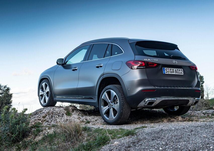 Mercedes-Benz GLA suv 250 e EQ-Power Automatic Premium (07/2020 - 05/ ...