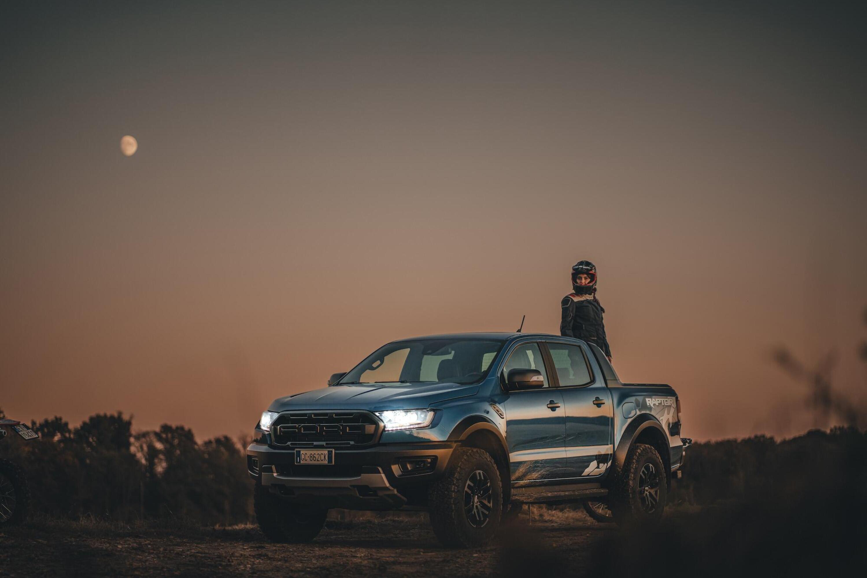 Ford Raptor e Transit Custom. Pickup o van?
