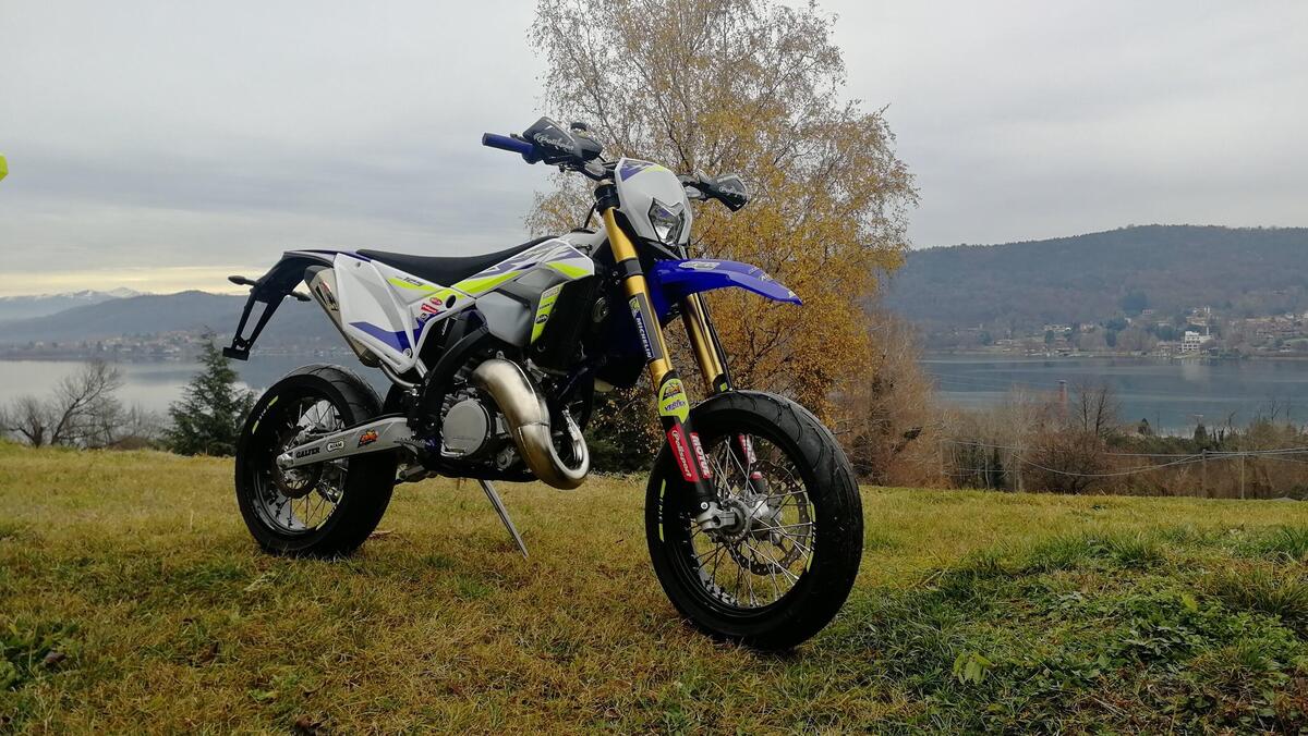 Prova Sherco 125 Supermoto 2t TEST. La moto dei monelli! - Prove - Moto.it