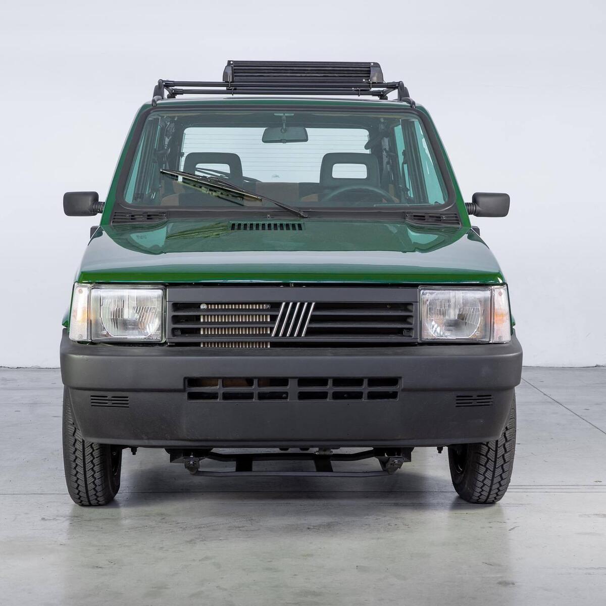 Fedez vende la Lamborghini per una Panda? Lapo Elkann: «Saggia scelta ...