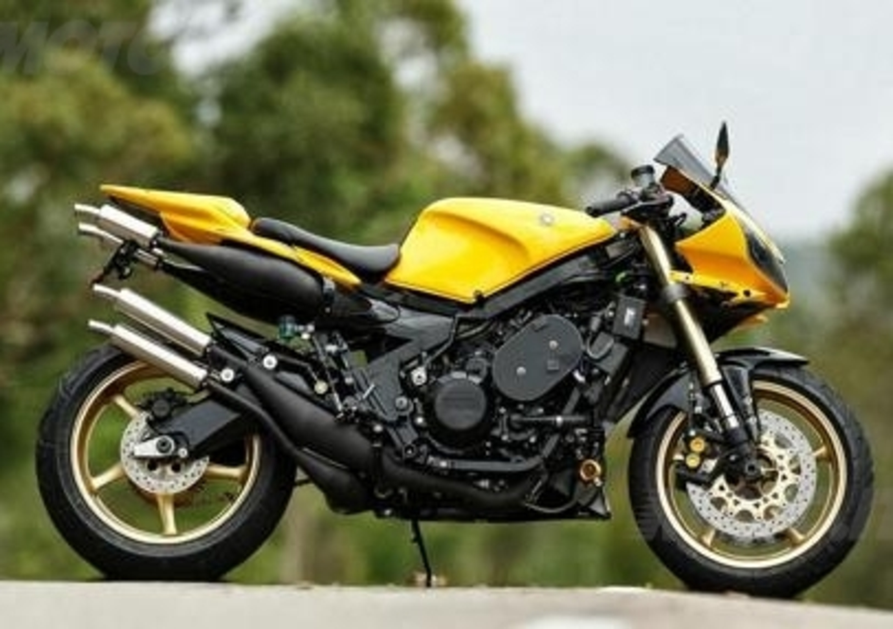 Yamaha RZ500 special - News - Moto.it