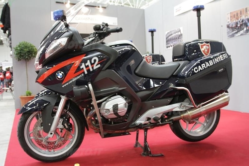 Carabinieri motociclisti. Tutto sulle loro moto e sulla formazione ...