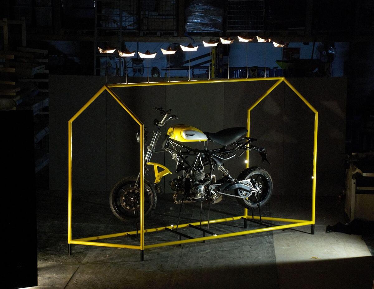 Ducati Scrambler "Città del desiderio", opera di Michelangelo Barbieri ...