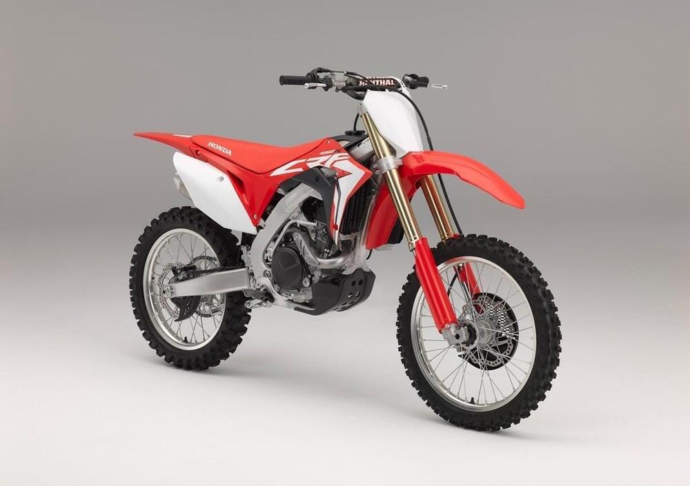 Honda CRF450R Anniversary e CRF250R 2023: 50 anni da protagoniste - News - Moto.it