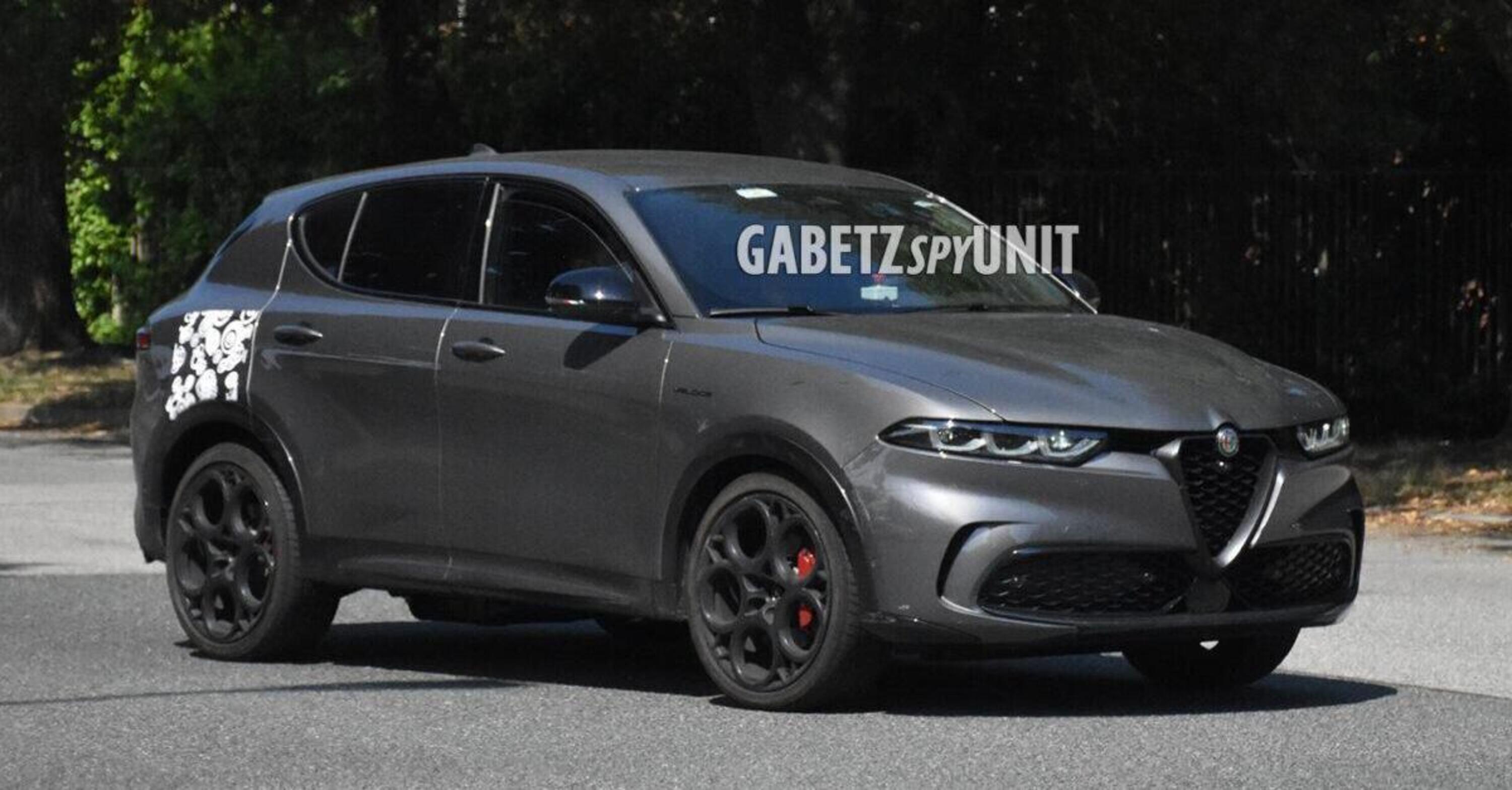 Alfa Romeo Tonale Plug-in Hybrid, ecco le foto spia - News - Automoto.it