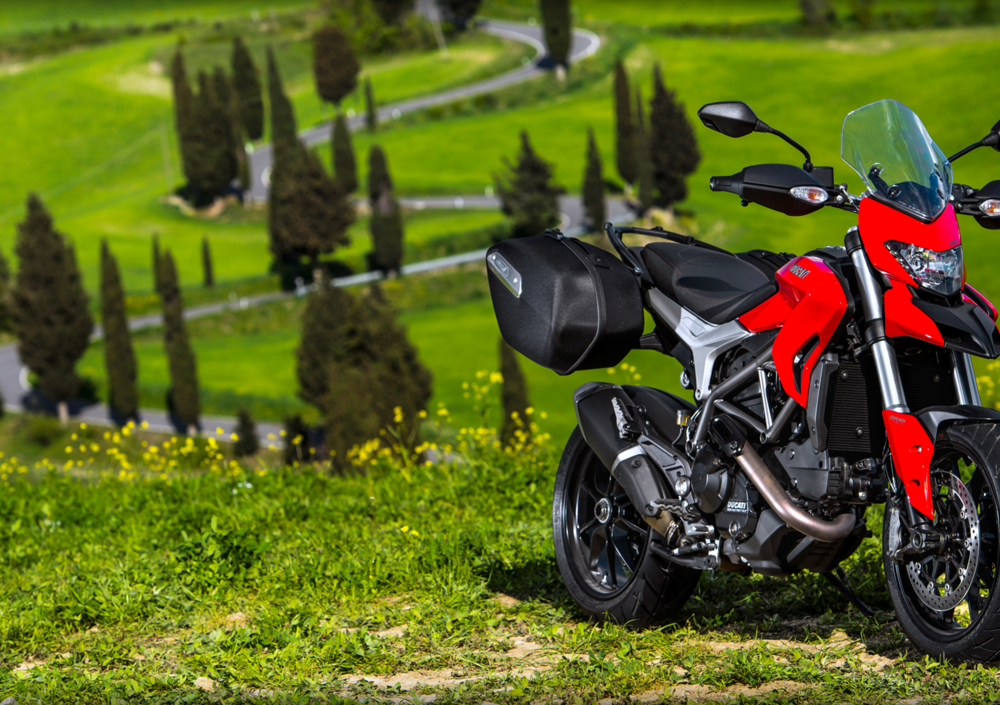 Ducati Hyperstrada 821 (2013 - 15), prezzo e scheda tecnica - Moto.it