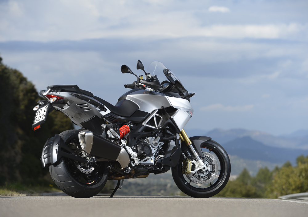 Aprilia Caponord ABS (2013 - 16), prezzo e scheda tecnica - Moto.it