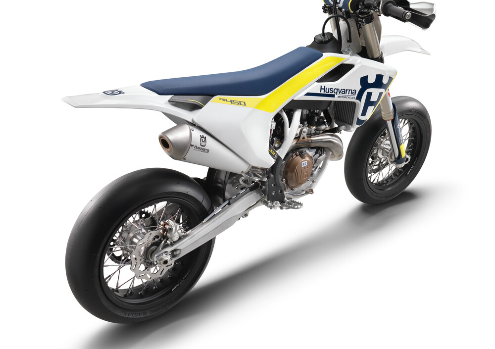 Husqvarna FS 450 (2017), prezzo e scheda tecnica - Moto.it