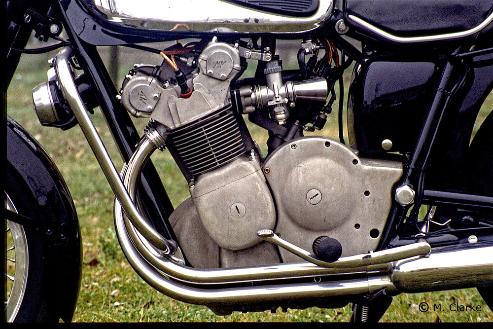 Tecnica: i quattro cilindri da corsa - News - Moto.it