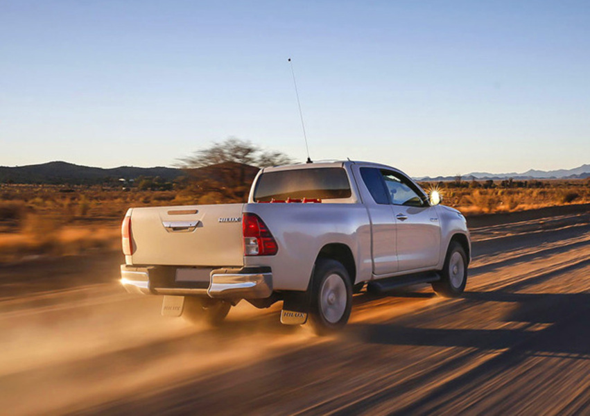 Toyota Hilux 2.D-4D 2WD 2 porte Extra Cab (05/2016 - 09/2018): prezzo e ...