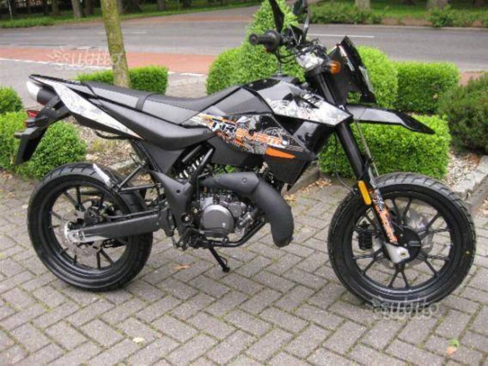 Vendo KSR Moto TR 50 SM 2T (2014 - 17) nuova a Montebelluna (codice ...
