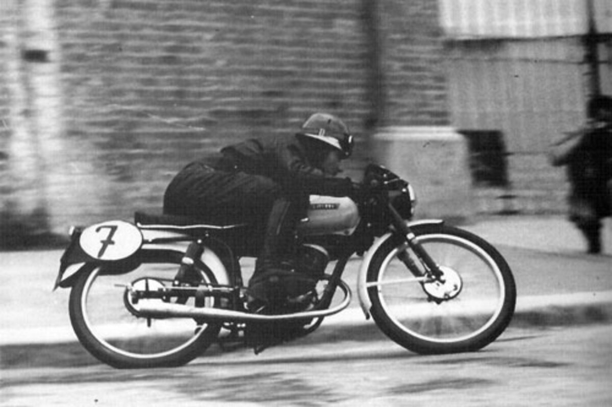 Le splendide 75 da corsa degli Anni 50 - News - Moto.it