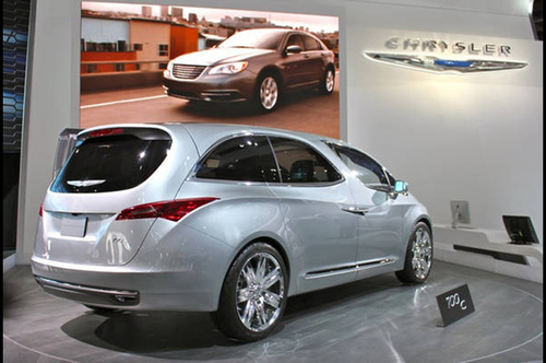 Chrysler 700C - News - Automoto.it