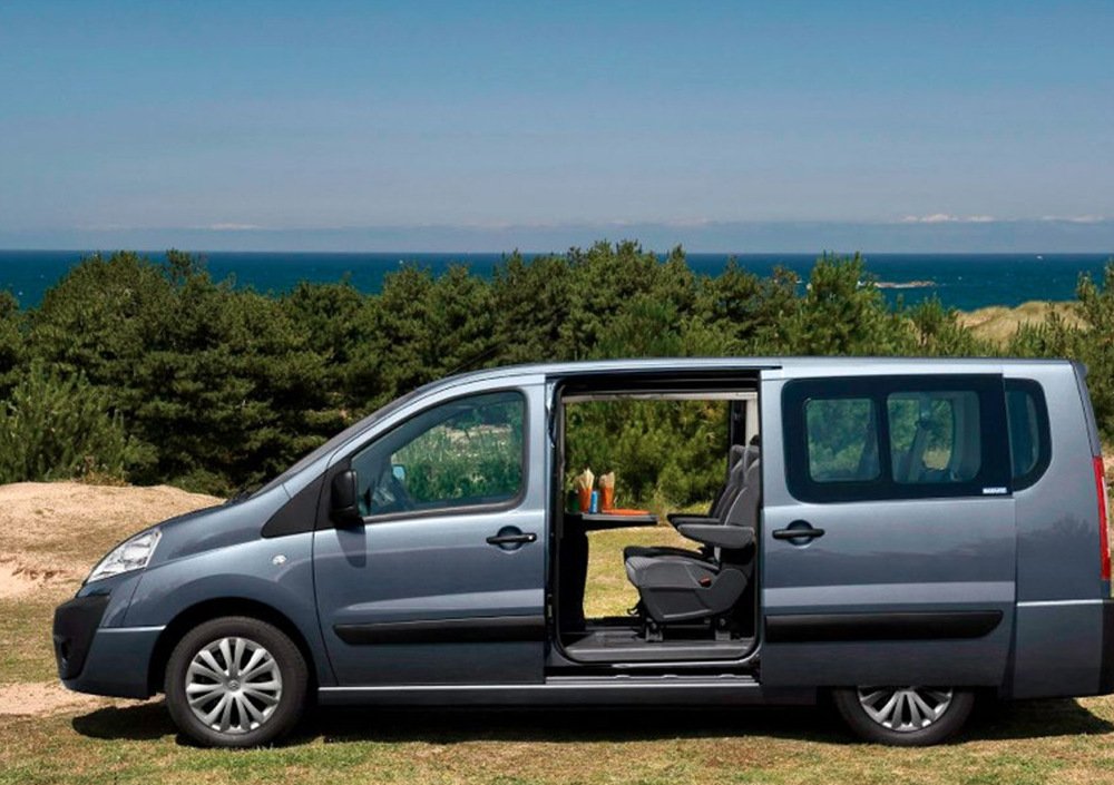 Citroën Jumpy Multispace: facelift per il 2012 - News - Automoto.it