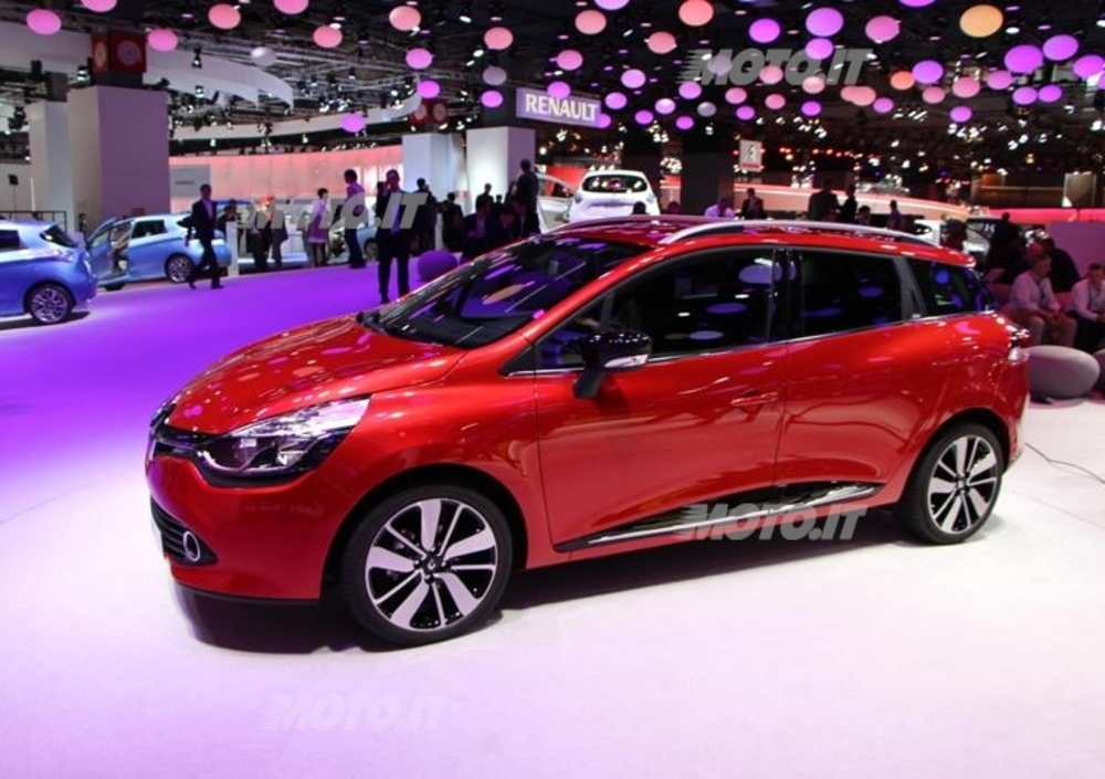 Nuova Renault Clio: a Parigi anche la station wagon - News - Automoto.it