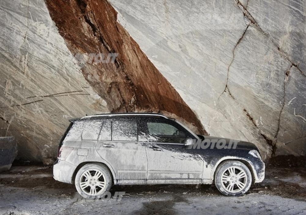 Mercedes-Benz GLK: in off-road nelle cave di marmo di Carrara - Prove ...