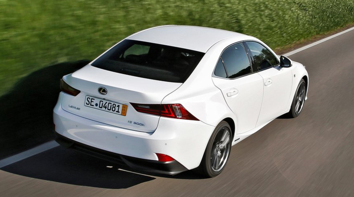 Lexus IS Hybrid: le sensazioni di guida al volante dell'ibrido - Prove ...