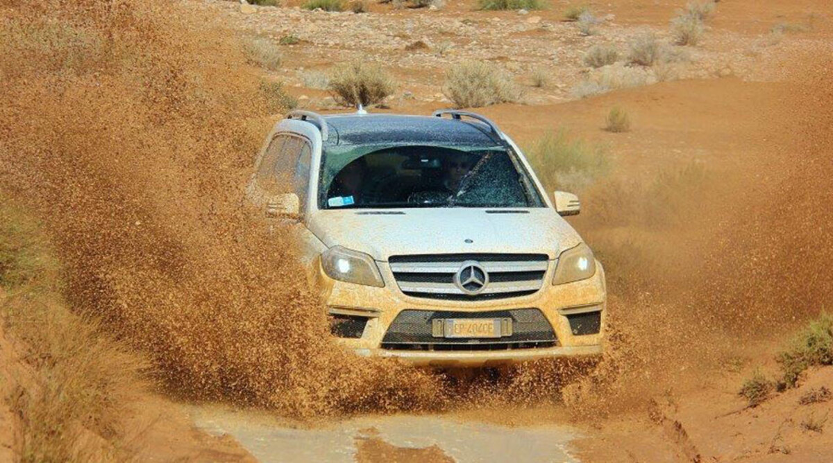 Mercedes-Benz Desert Drive: con le Stelle nel deserto tunisino - Prove ...