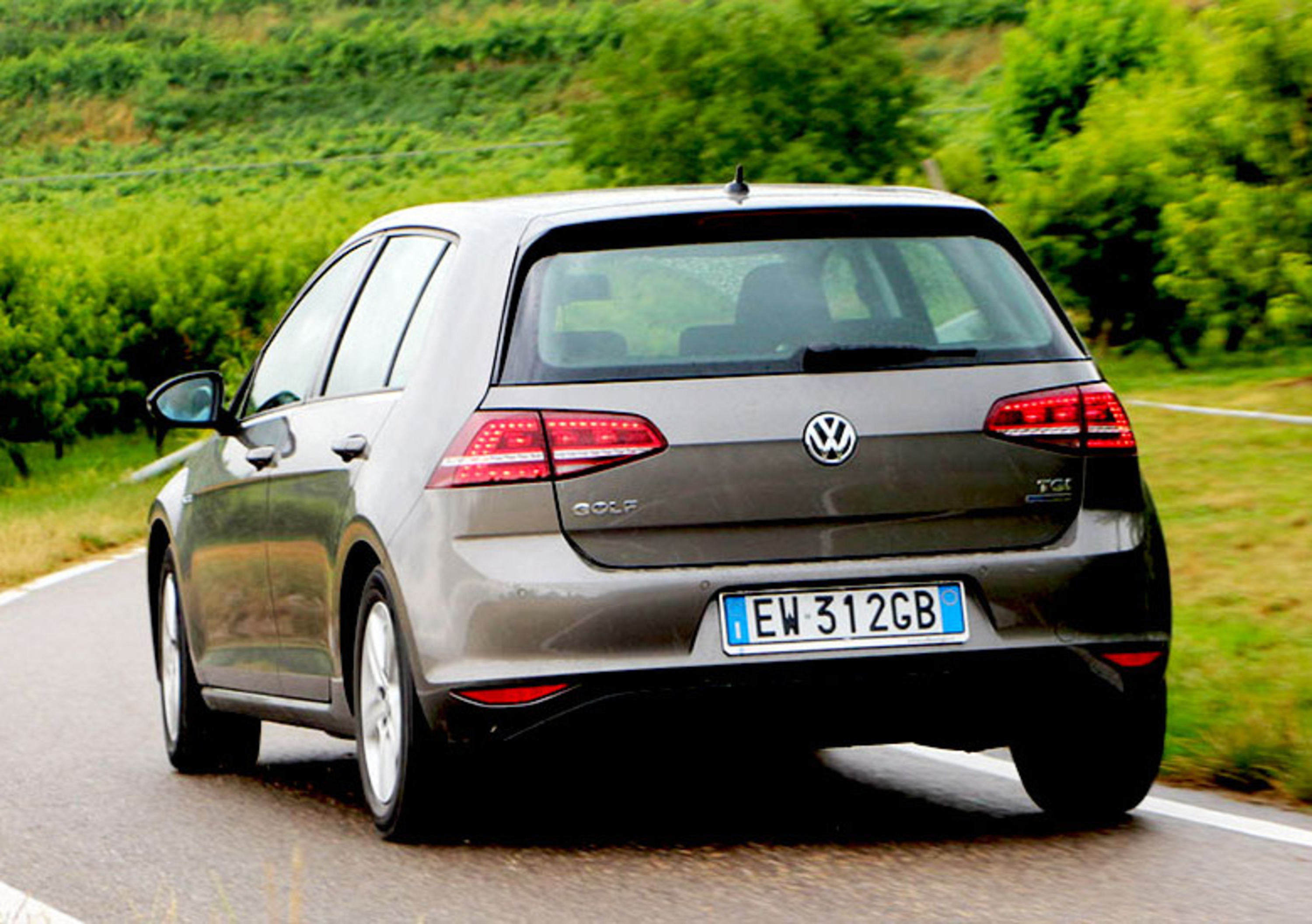 Volkswagen Golf TGI Bluemotion - Prove - Automoto.it