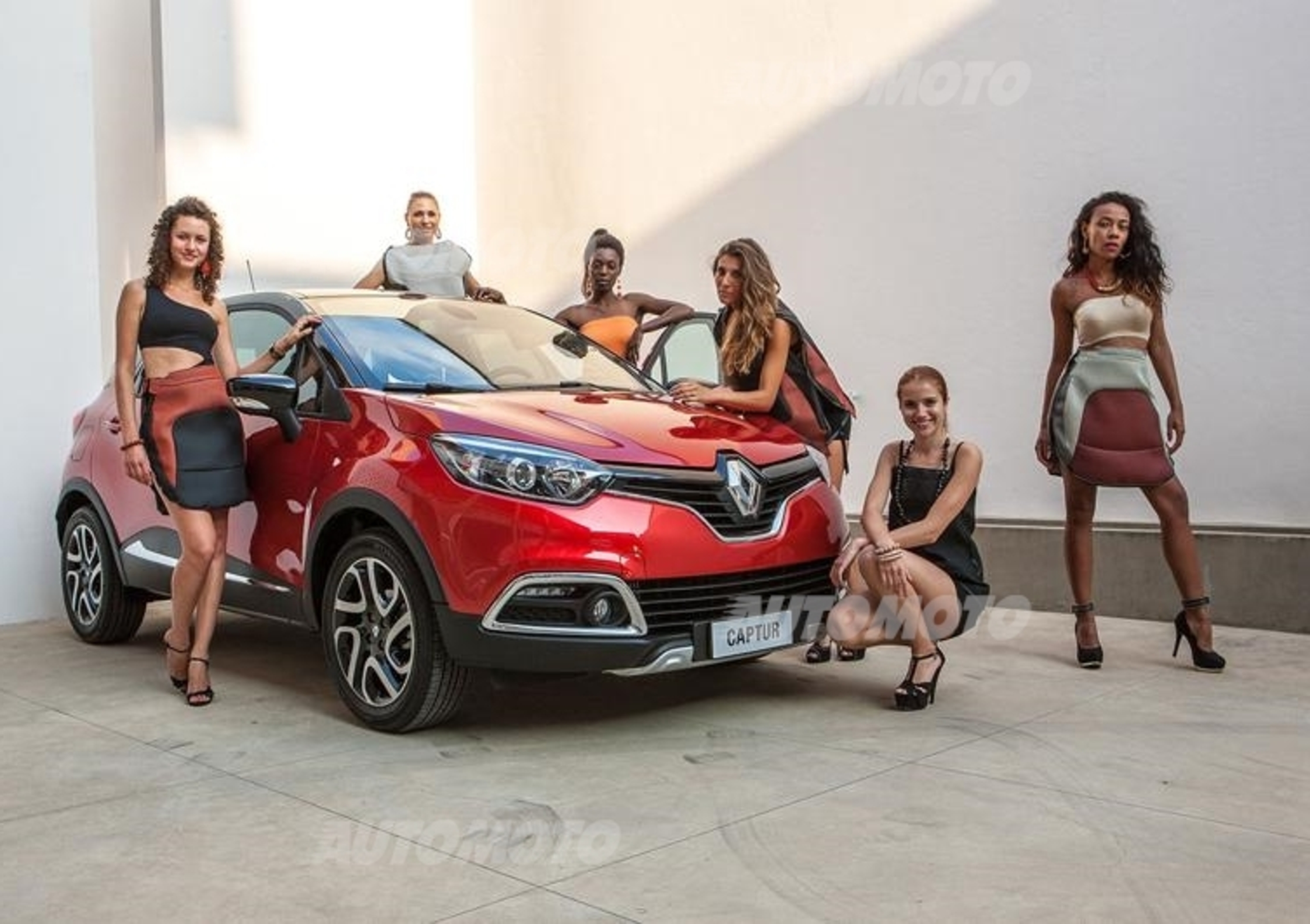 Renault Captur Project Runway. Ancora più stile e personalità per la ...