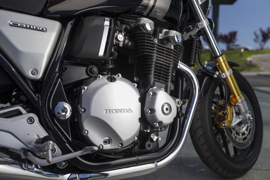 Prova Honda CB1100RS 2017. La macchina del tempo - Prove - Moto.it